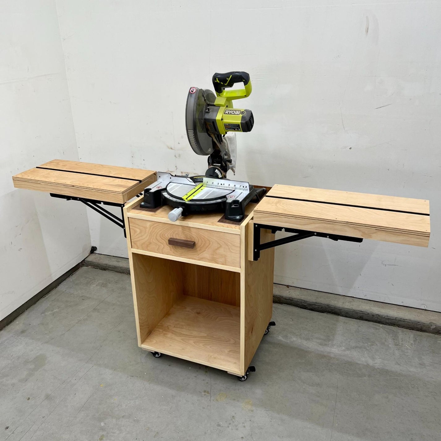 Folding Workbench & Cart Plan Bundle - Written AND Video – Thomas ...
